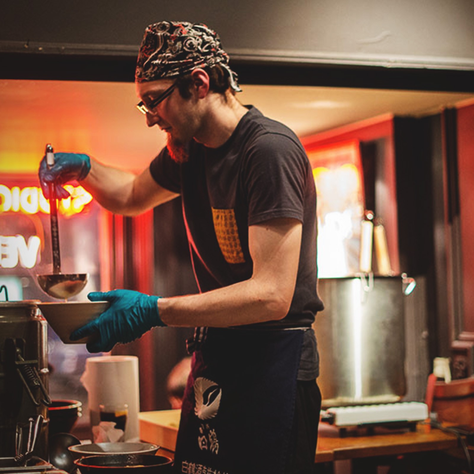 Ramen véganes à Gand : une conversation avec le chef de Zuru Zuru Ramen