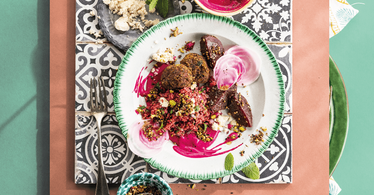 Vegan Libanese taboulé met falafel, rode biet en verse feta – BE Vegan